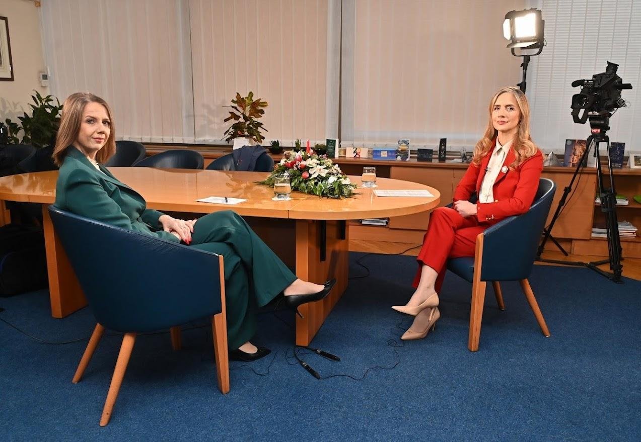 Ангеловска-Бежоска: Стабилноста на денарот е загарантирана, девизните резерви повисоки во ...