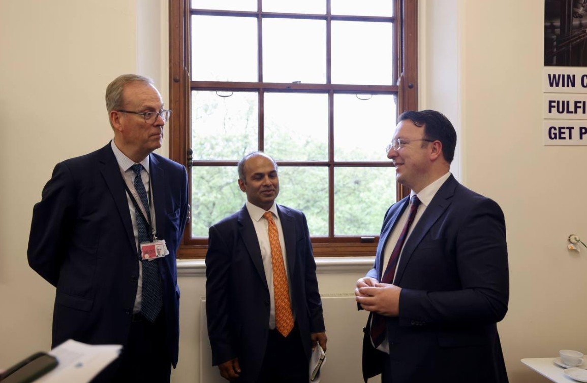 Николоски во Лондон: Се потврдува стратешкото партнерство меѓу двете земји, економијата и ...