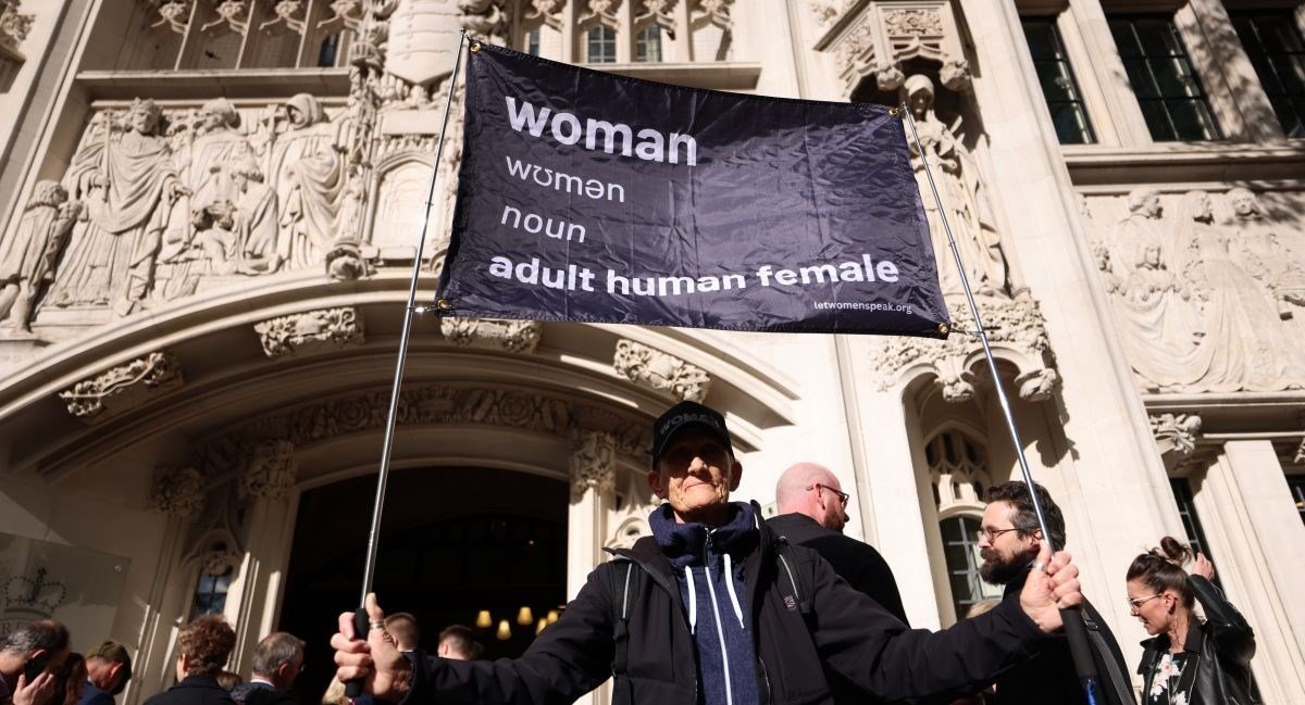 Човекот е маж или жена, пресуди Британскиот Врховен суд – strana.mk