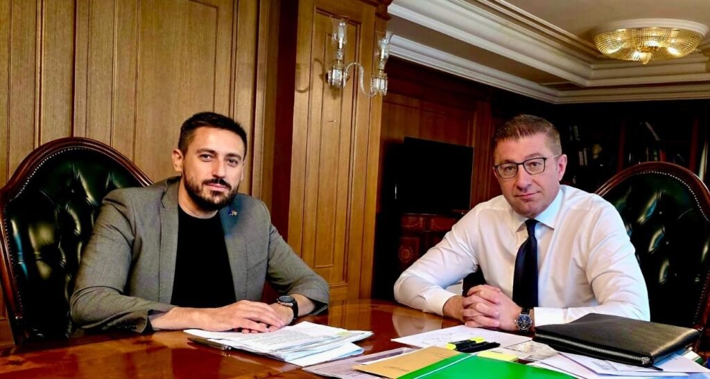 Петар Богојески од еразмус оди на друга владина функција, го надградил коалицискиот договор со ...